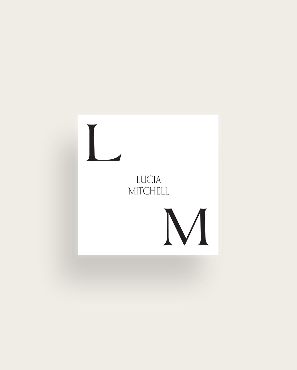 Quinn Square Placecard with Two Initials – A Modern Wedding